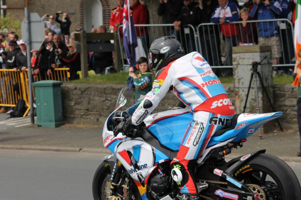 Valvoline Racing By Padgetts Motorcycles Team All Set For The 2015 Road ...