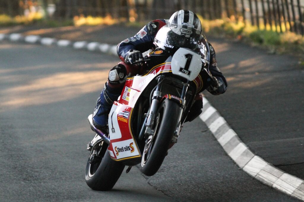 Formula 1 Classic TT – Thursday Night Practice Report – Road Racing News