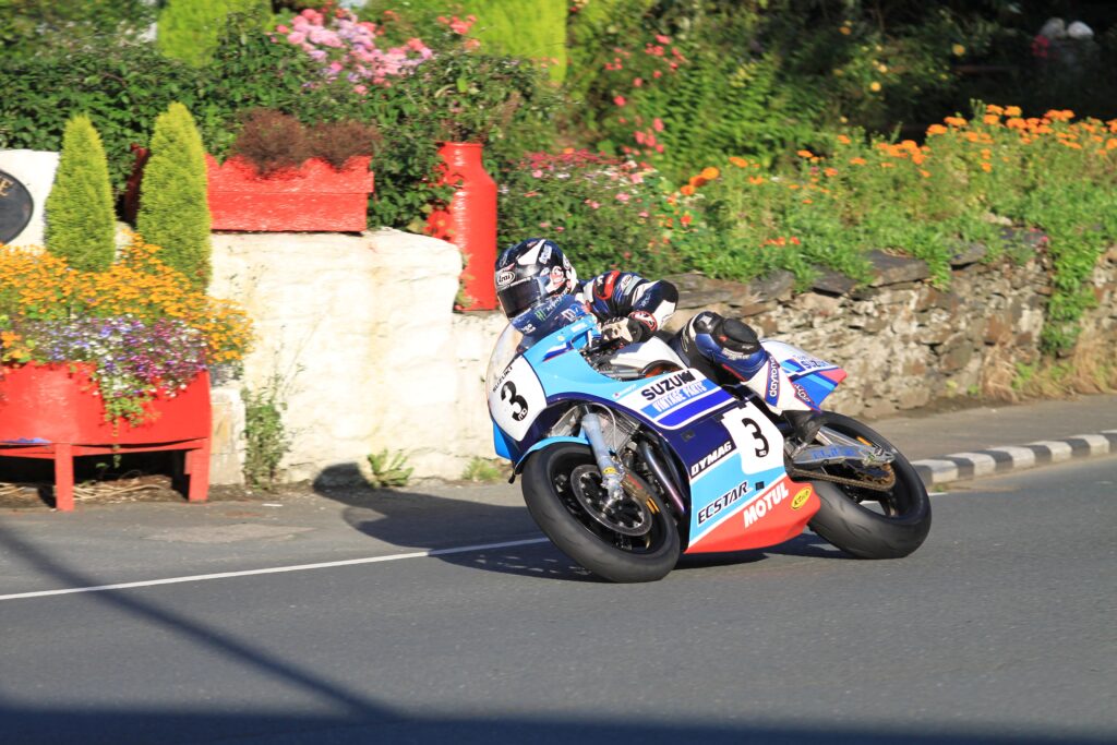 Classic TT Races – Monday Practice Report – Road Racing News