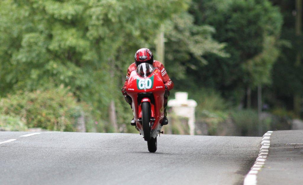 Manx Grand Prix 2016 – Dan Sayle Conquers Lightweight Class – Road ...
