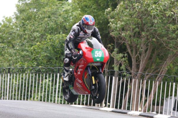 TT 2017: Paul Jordan’s Eventful TT Debut – Road Racing News
