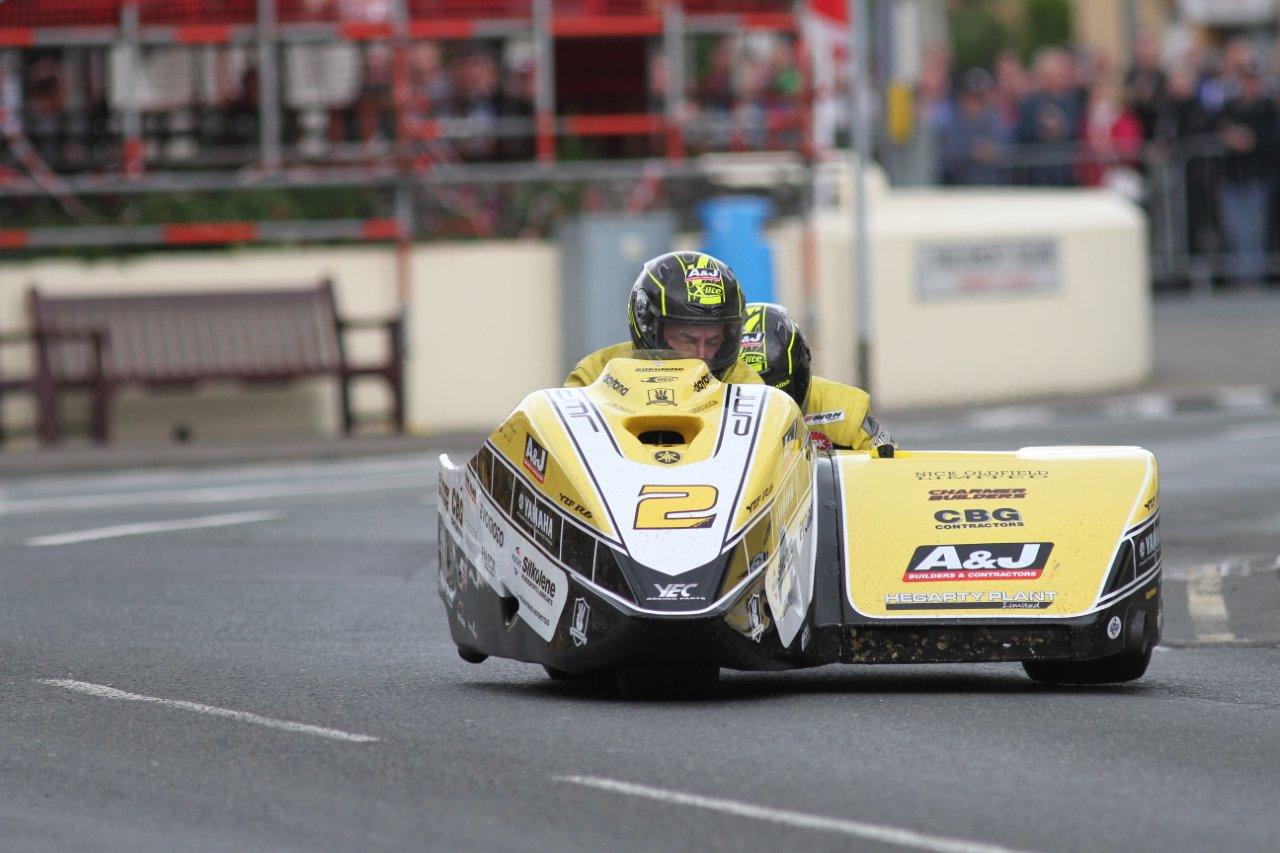 TT 2017: Blistering Birchall’s Dominate Opening Sidecar Encounter ...