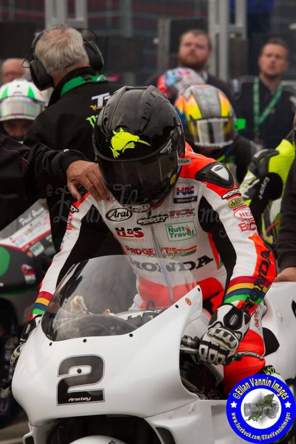 Classic TT: Saturday Evening Practice Report – Road Racing News