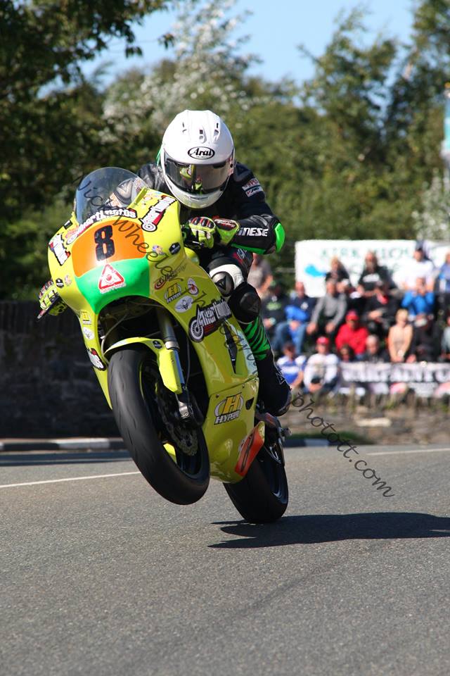 “Just The Job” Cooper Joins Manx GP Winners Circle – Road Racing News