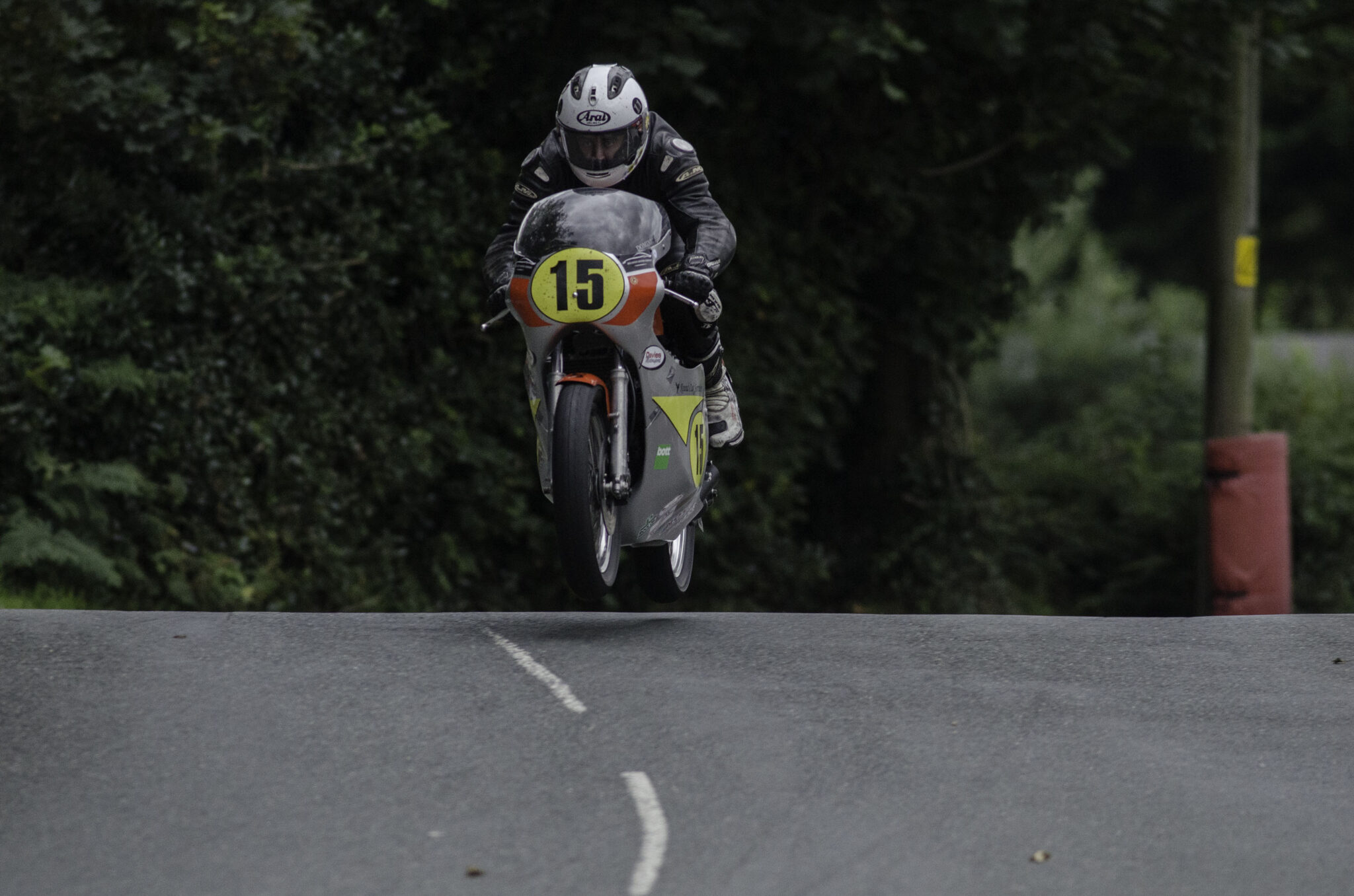 Classic TT: Tuesday Night Practice Report – Road Racing News