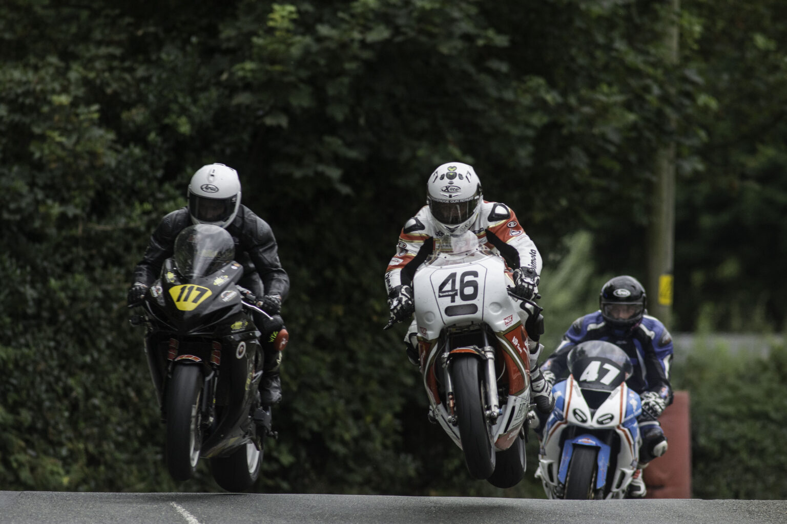 2017 Manx Grand Prix: Tuesday Evening Practice Report – Road Racing News