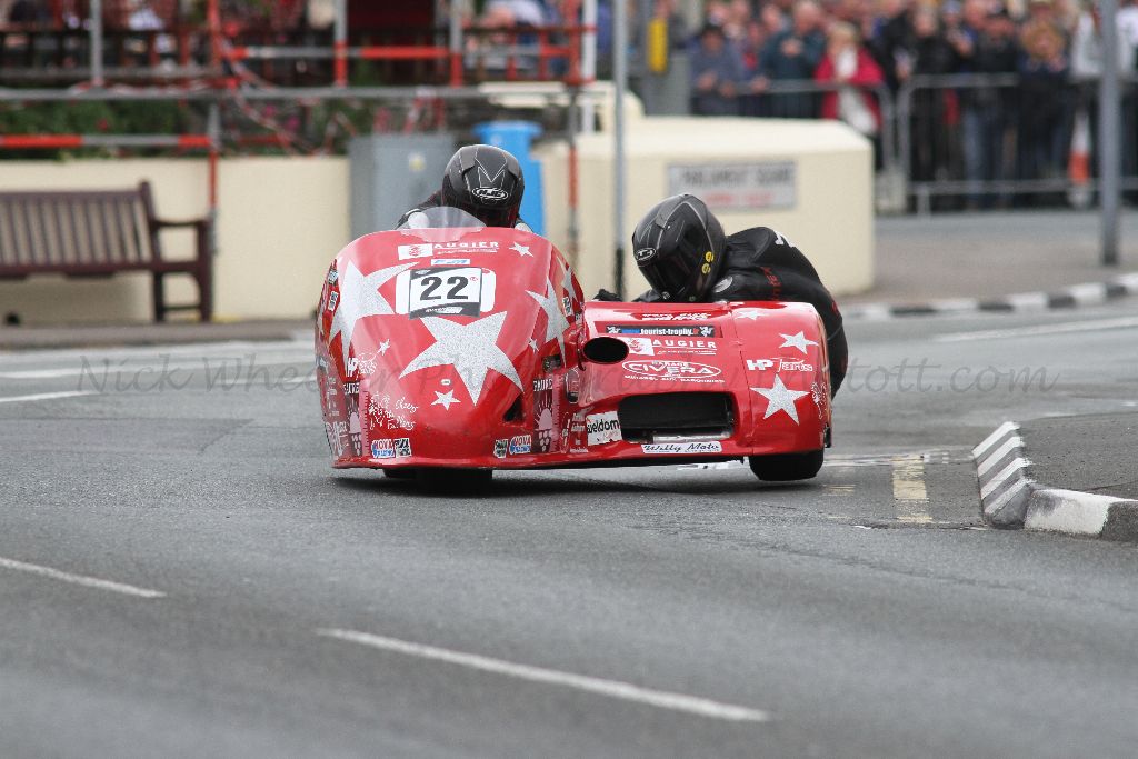 Optimark Set For Sidecar TT Tilt With Leblond/Farnier – Road Racing News