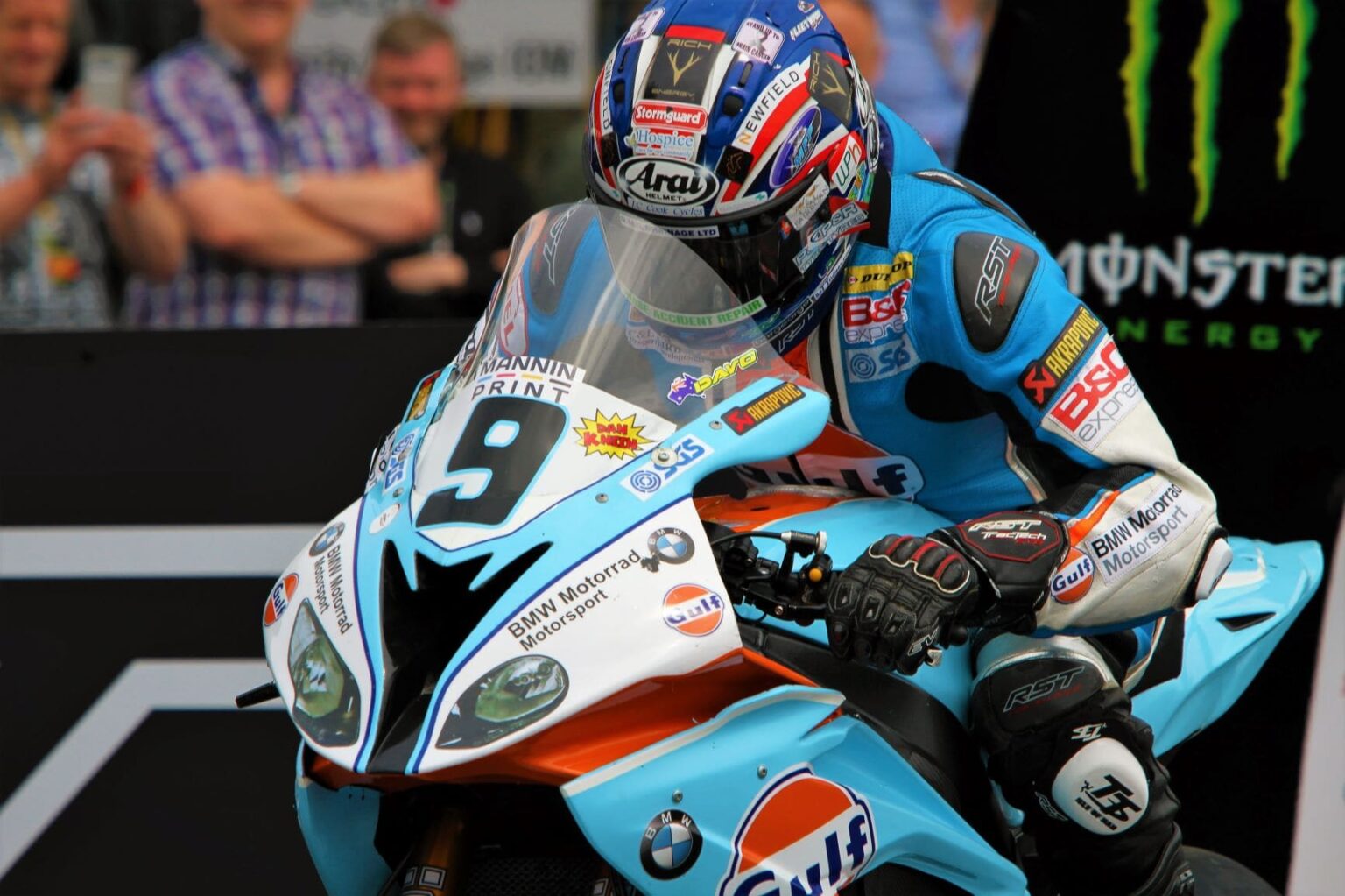 Colour Scheme Of The Year: Gulf BMW – Road Racing News