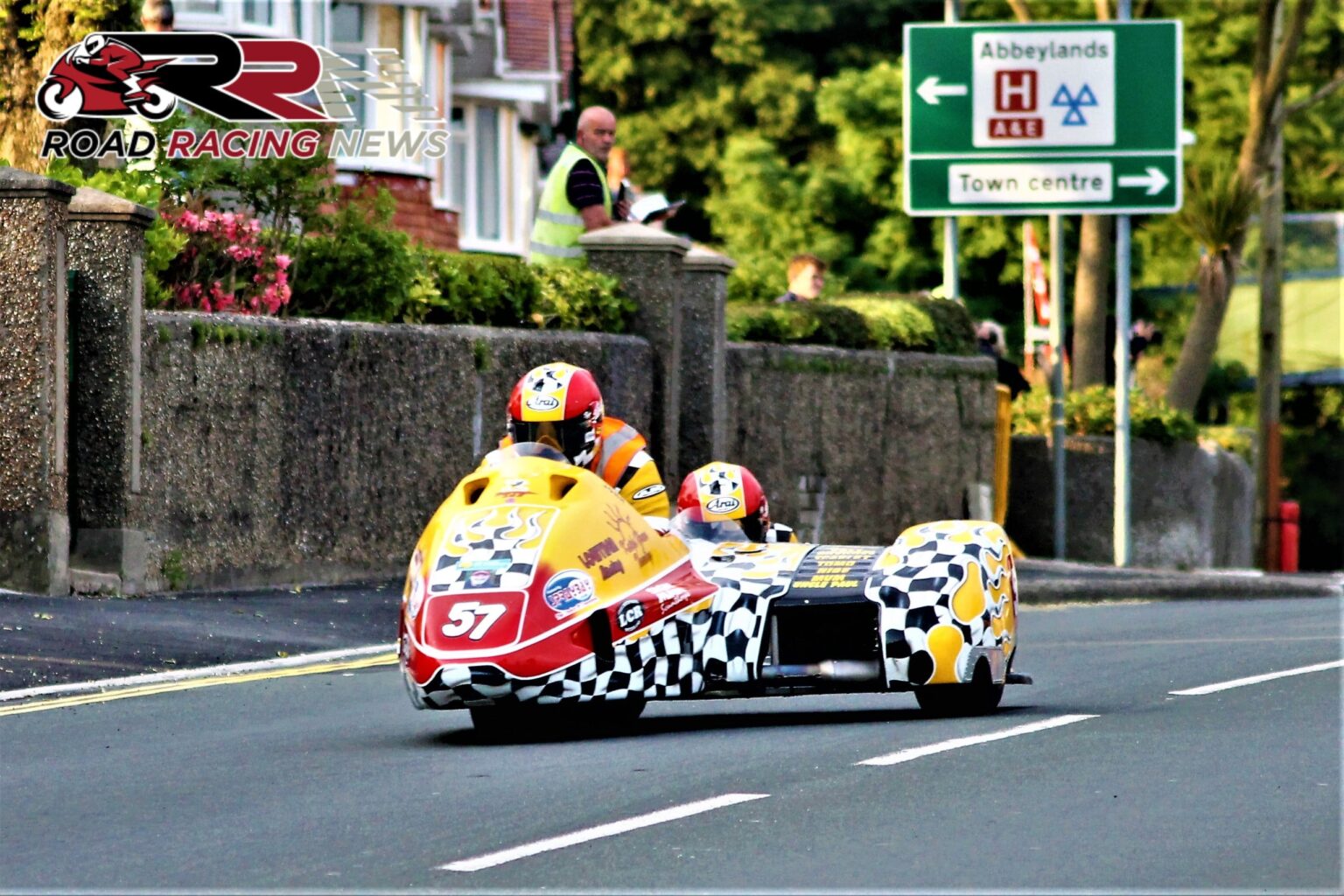Lowther/Hardie Join Forces For TT 2019 Expedition – Road Racing News