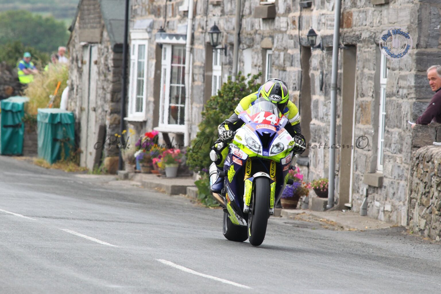 Southern 100, Manx GP Winner Hodson All Set For TT 2019 – Road Racing News