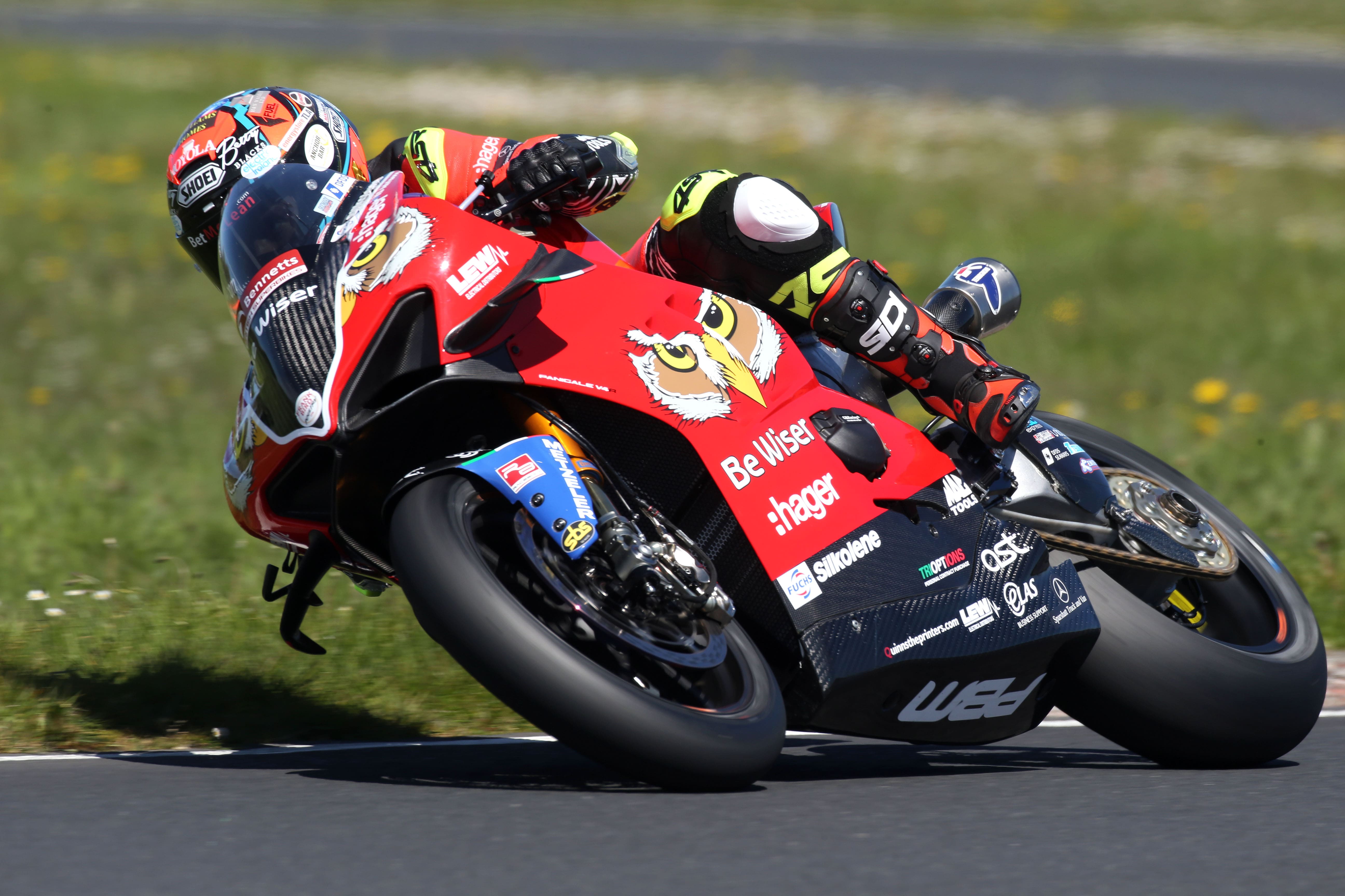 FonaCAB International North West 200 In Association With Nicholl Oils ...