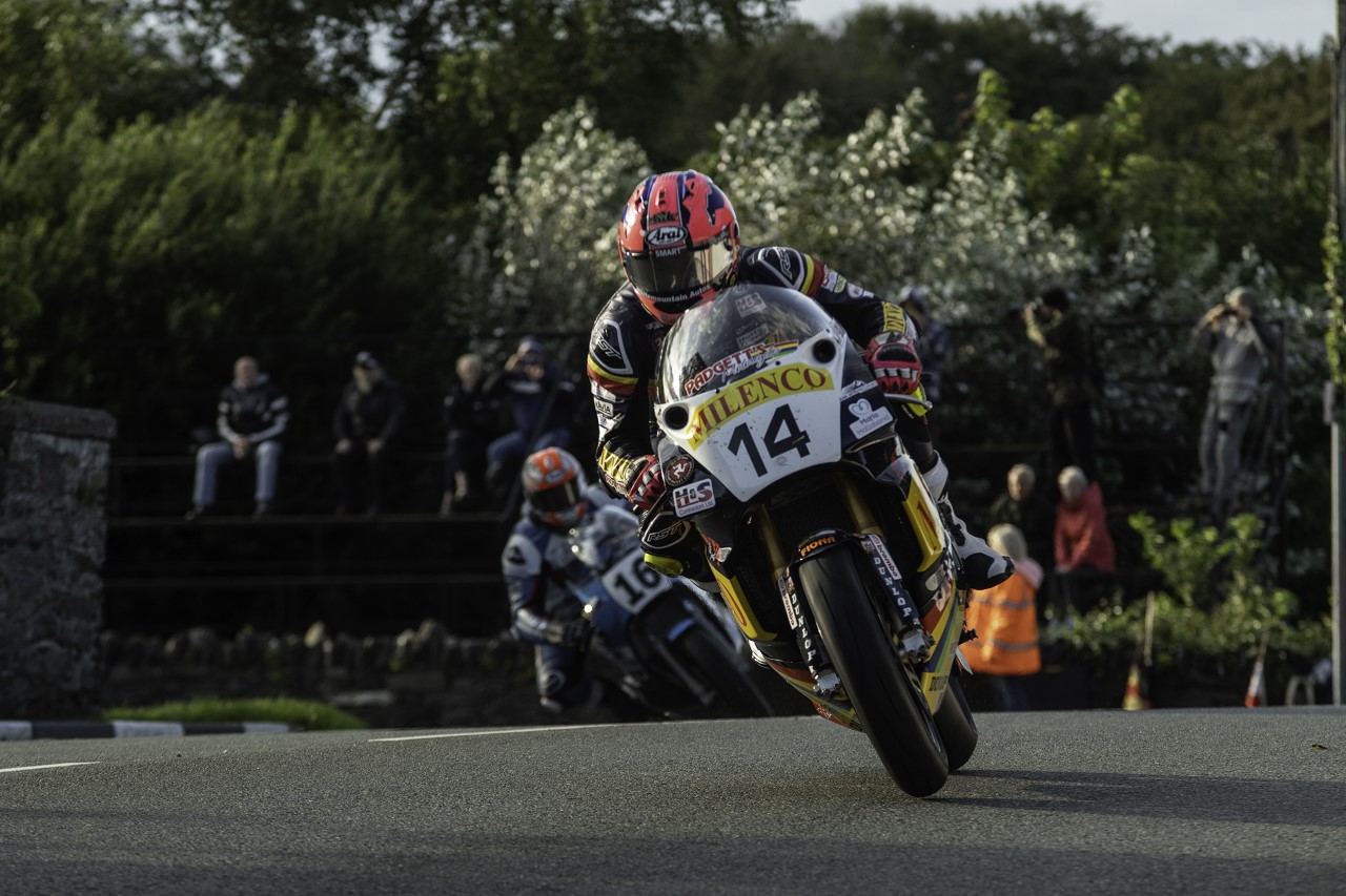 Classic TT/Manx Grand Prix: Monday Practice Results Wrap Up – Road ...