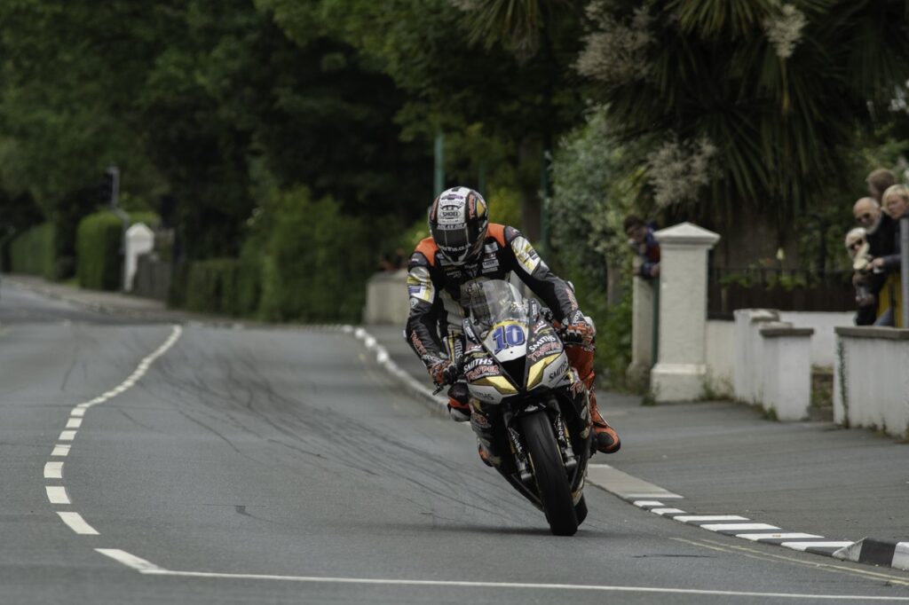 Time For Something A Bit Different! TT Rider Race Starts Stats – Road ...