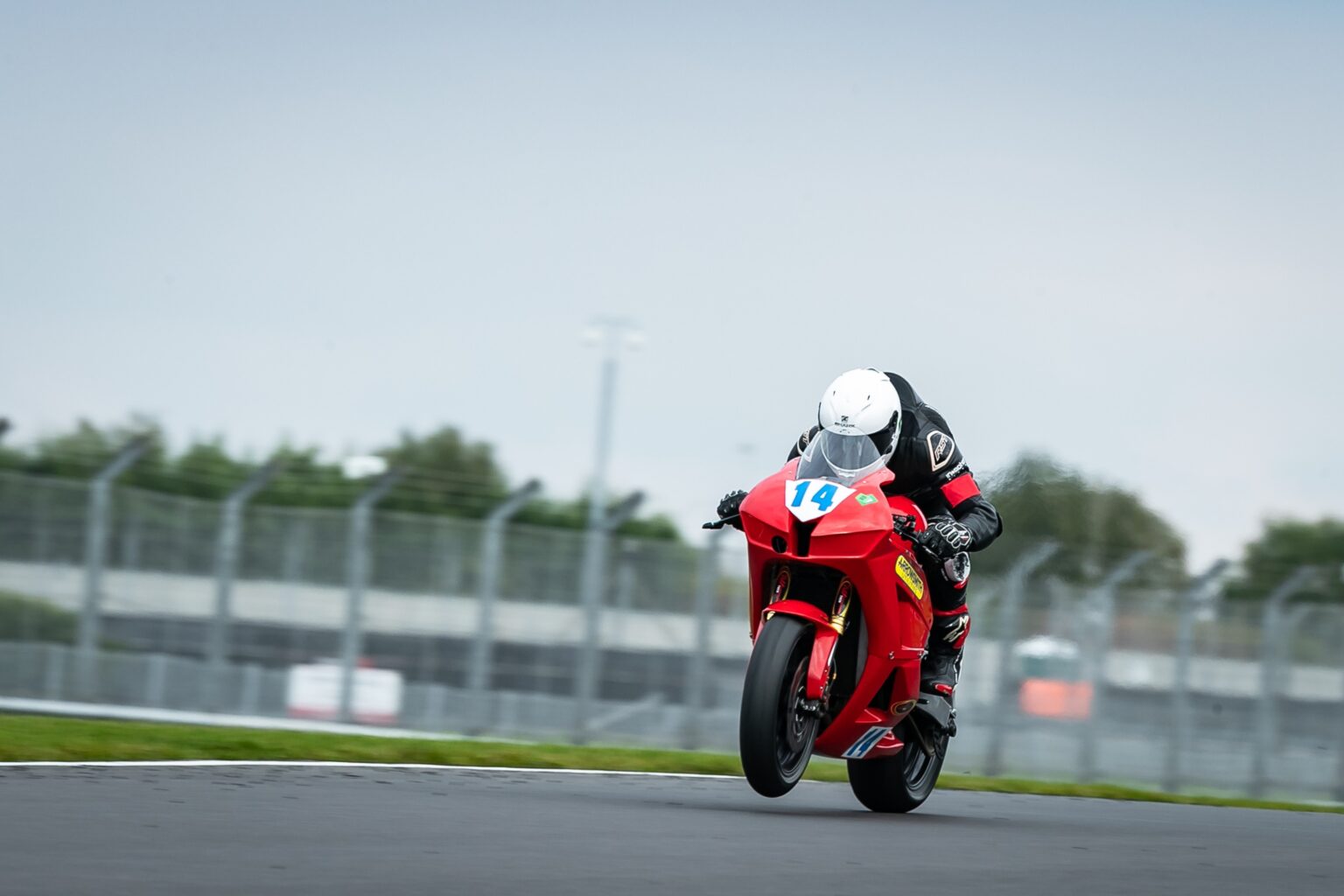 No Limits Racing, Donington Park – Roads Competitor Watch – Road Racing ...