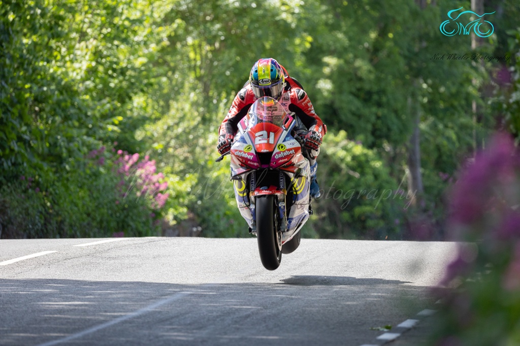 TT 2026: Dafabet Racing Keep IOM Ace Evans – Road Racing News