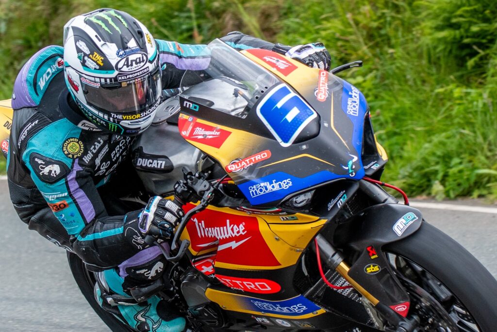 Road Racing News – The UK's Best Coverage of Real Road Racing Events