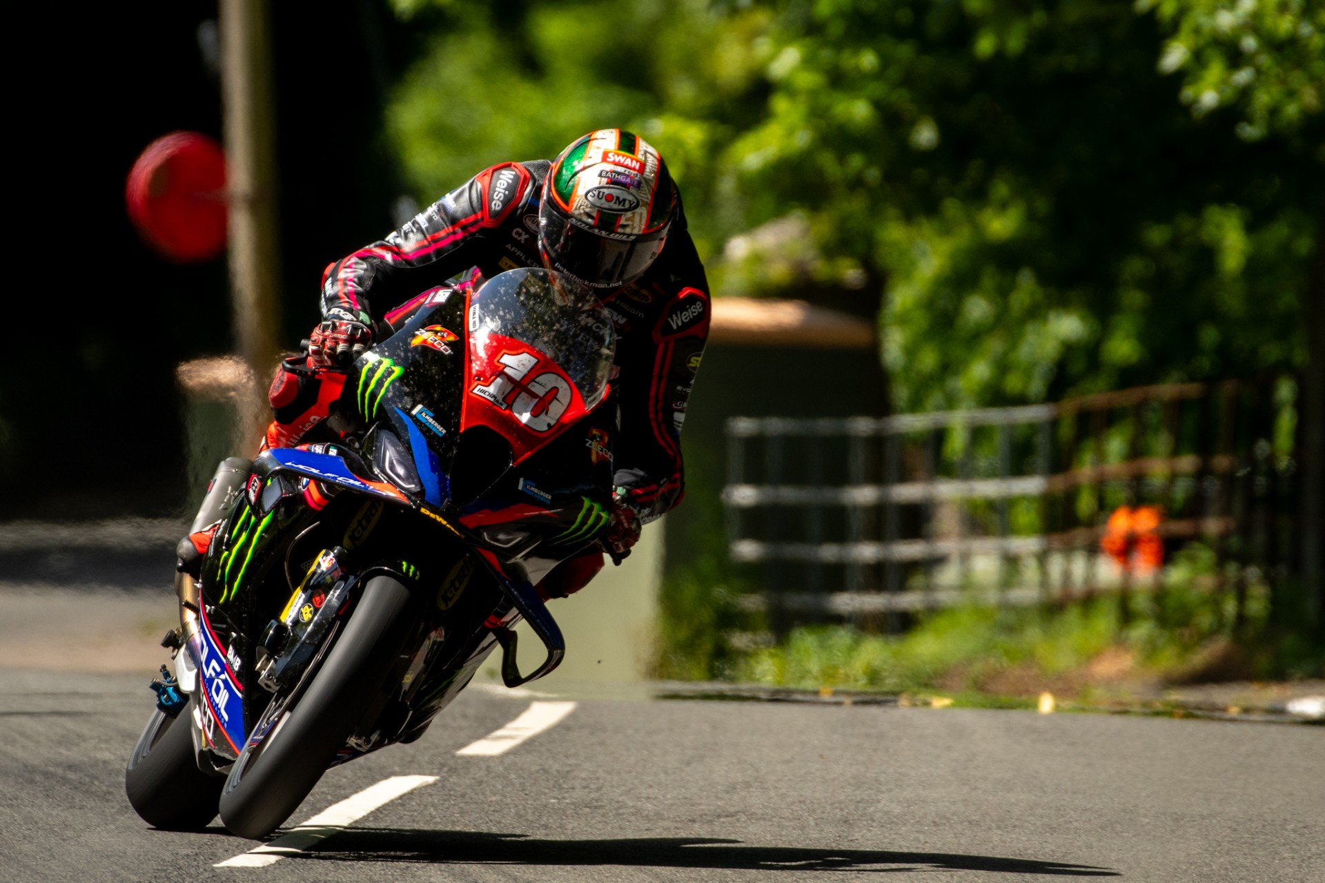 TT 2026: 1000cc/SSP/Sportbike/Sidecars Tuesday Qualifying Live Updates ...